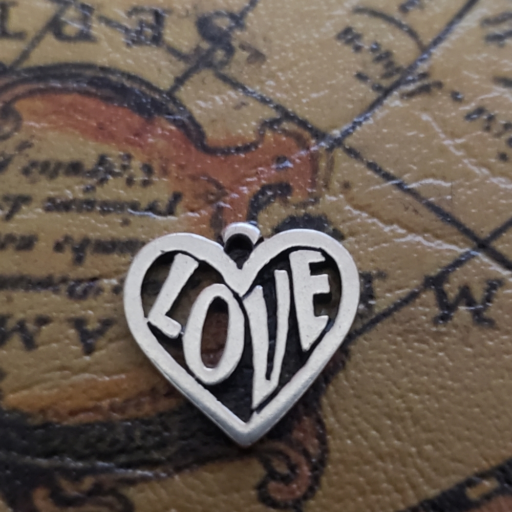 James Avery Retired Love Charm - Gem